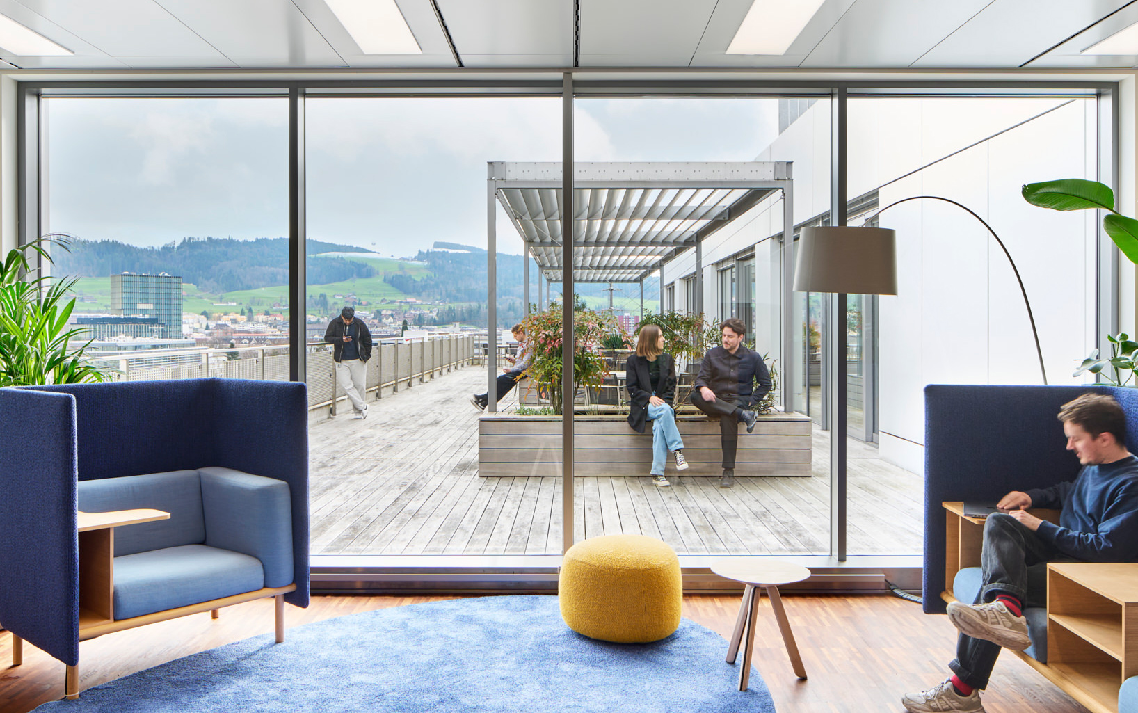 Interiors Roche Diagnostics International Rotkreuz, Switzerland - Roche ...