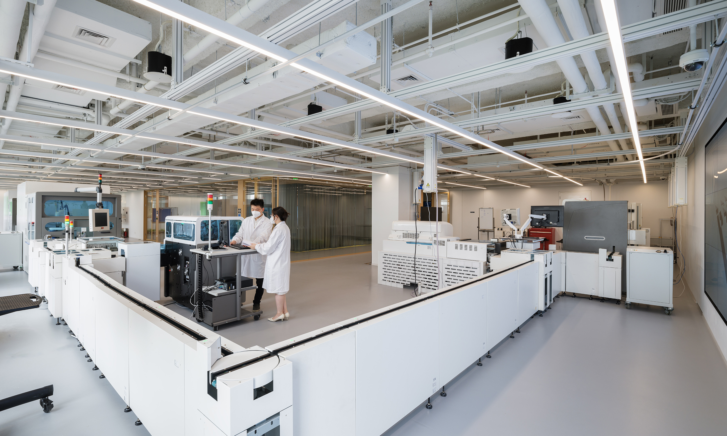 Interiors for Labs - Roche Spaces